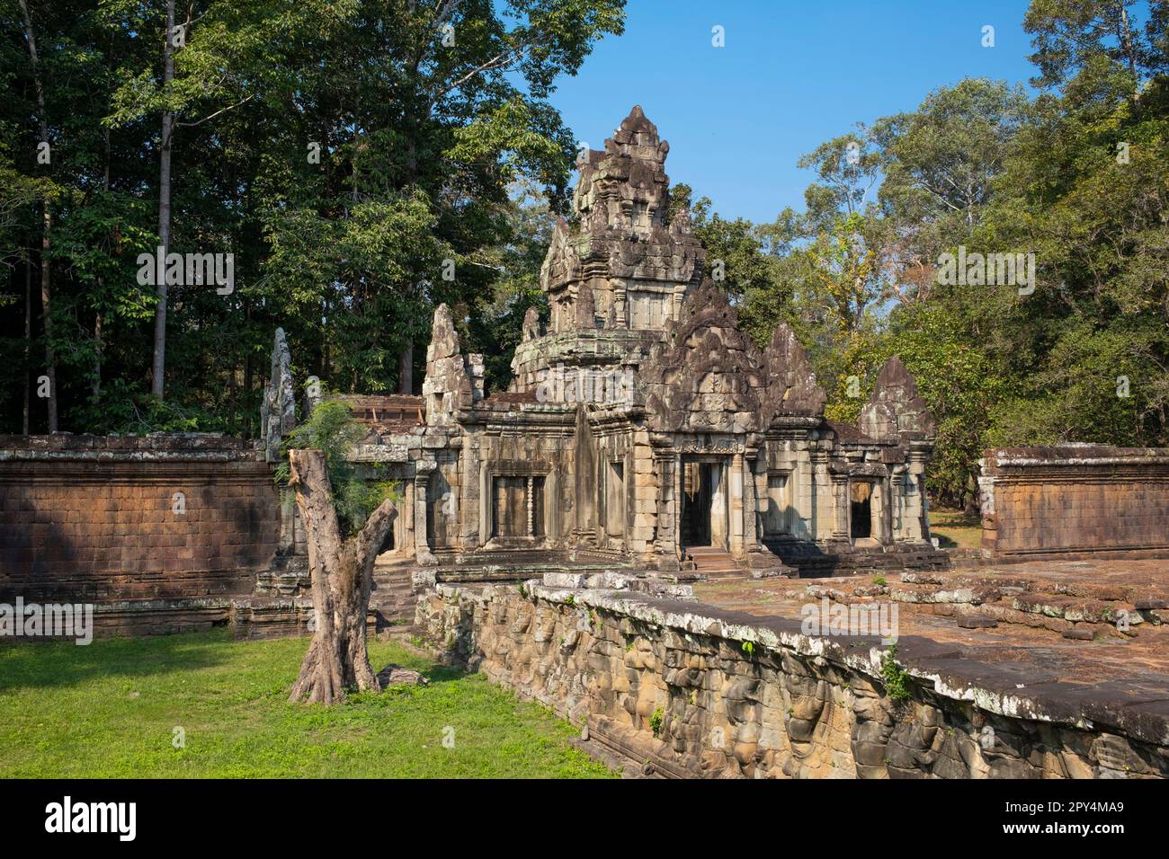Cambodge: Porte est menant à Phimeanakas et au Palais Royal, Angkor ...