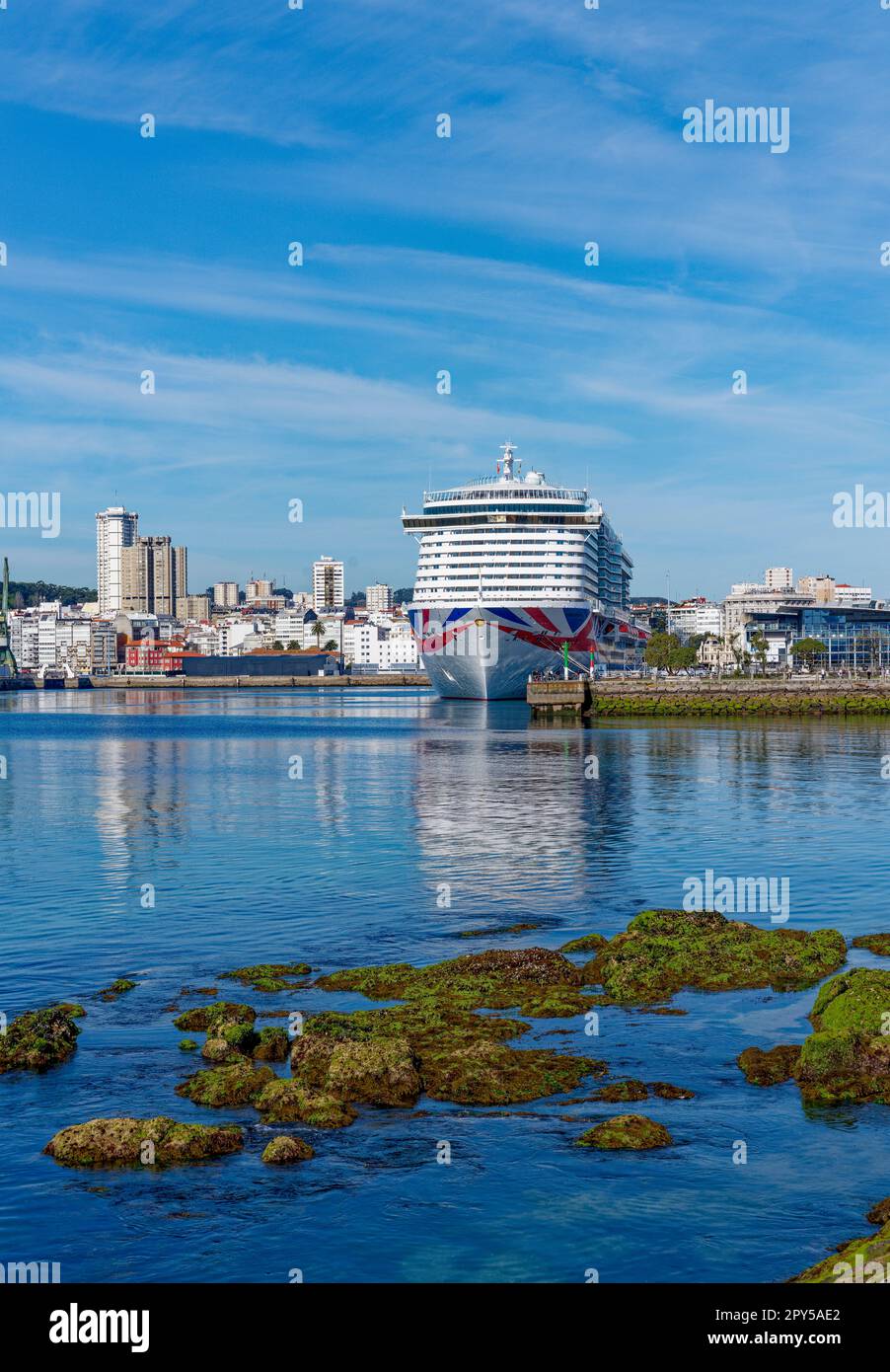 Arvis, le plus récent et le plus grand navire de croisière appartenant ...