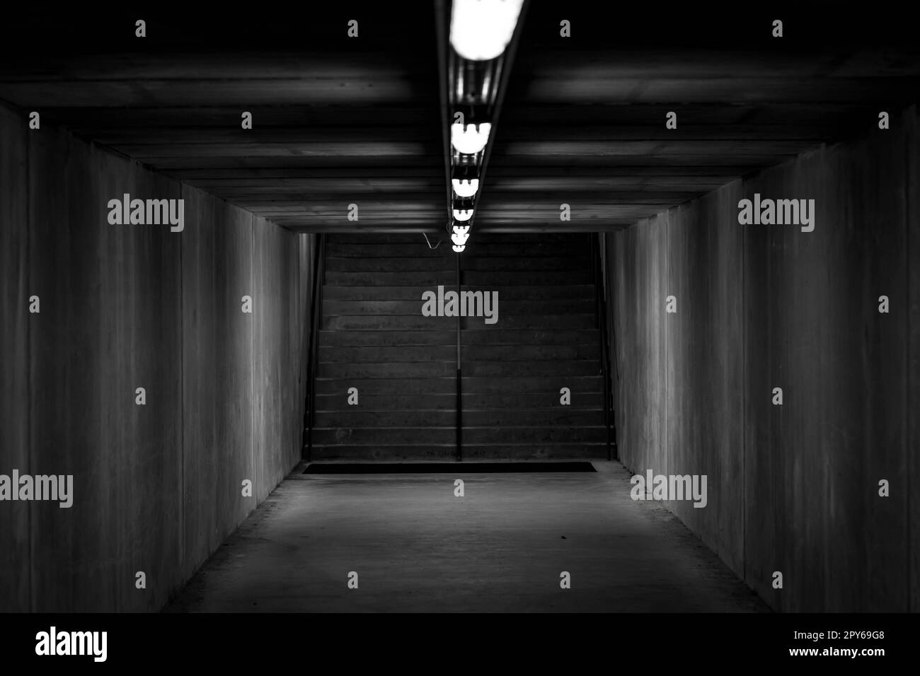 Passage souterrain Banque de photographies et d’images à haute ...