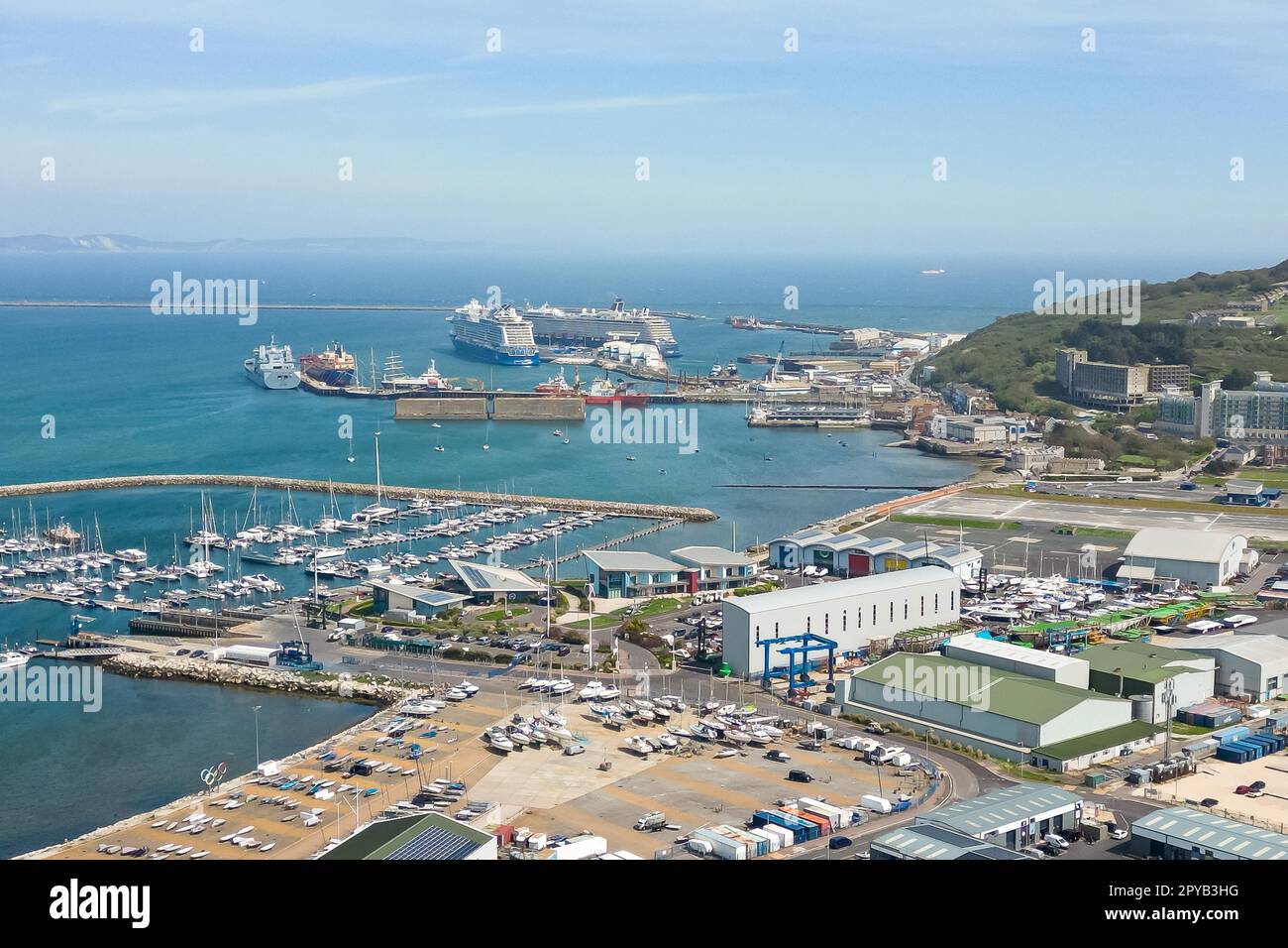 Portland, Dorset, Royaume-Uni. 3rd mai 2023. Vue aérienne en direction ...