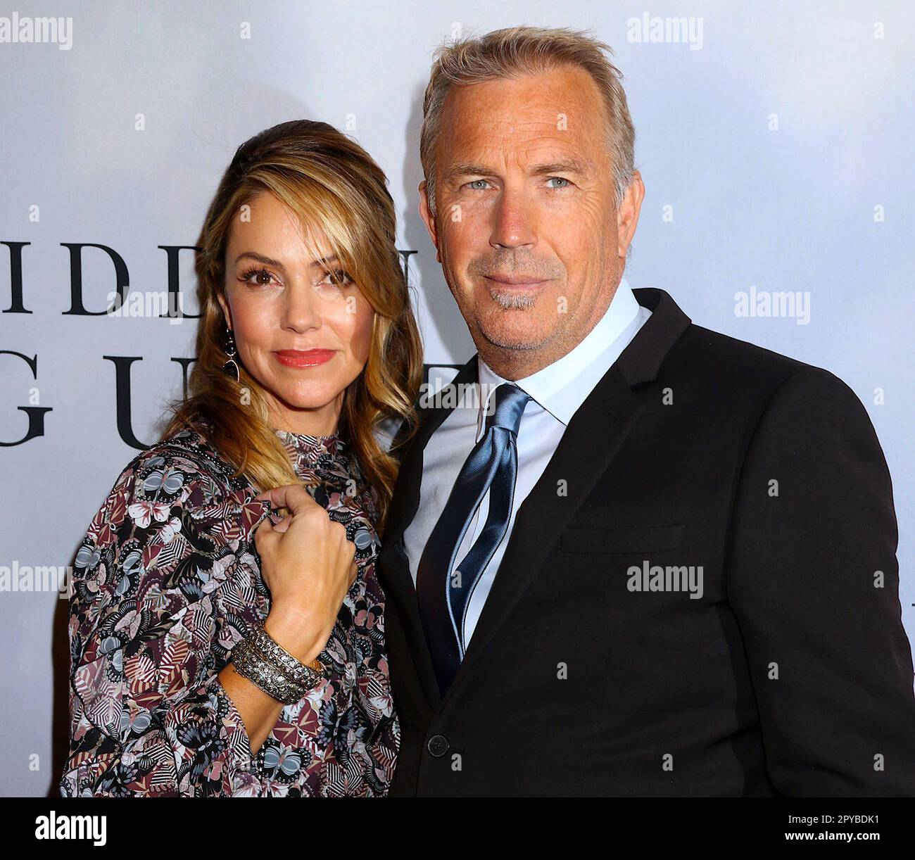03 mai 2023: KEVIN COSTNER et sa femme de plus de 18 ans CHRISTINE ...