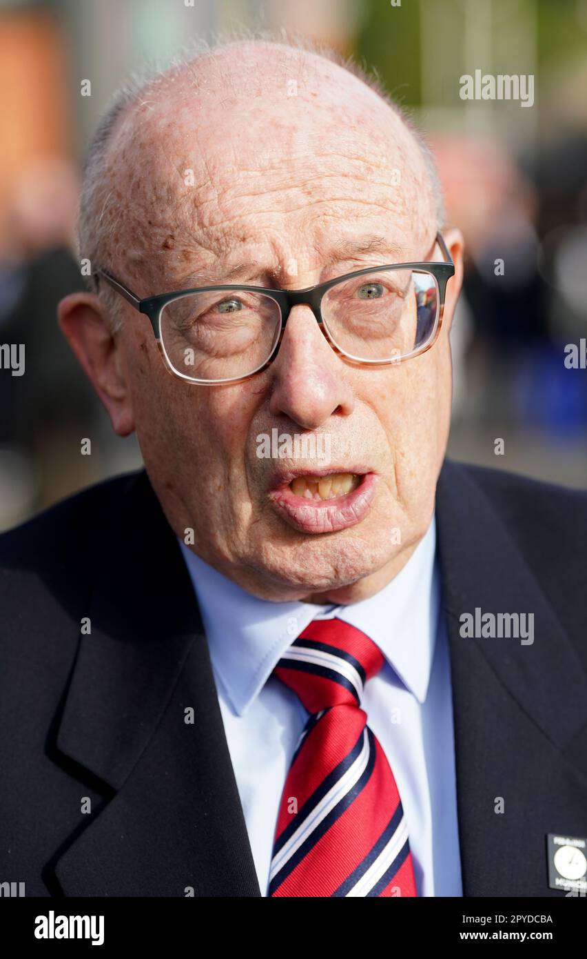 Jim Murphy, fils de Jimmy Murphy comme nouvelle statue de l'ancien ...