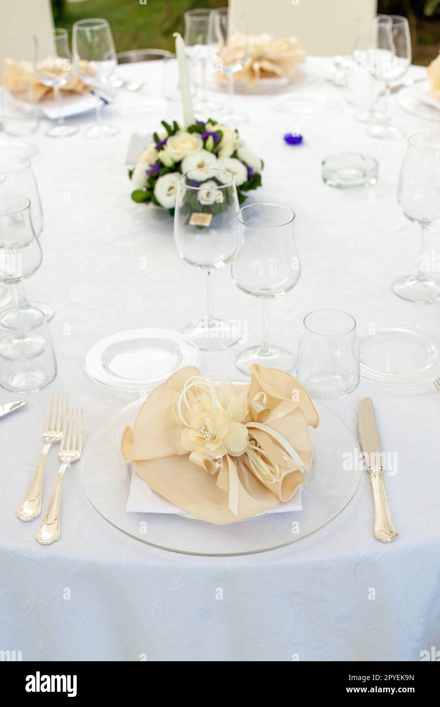 Table ronde Banque de photographies et d’images à haute résolution - Alamy