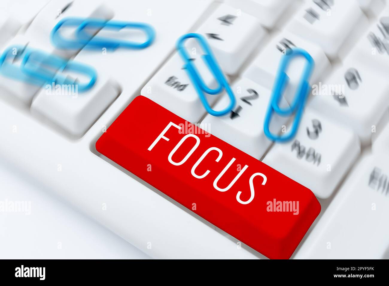 Écriture affichage du texte Focus. Le concept Internet indique la ...