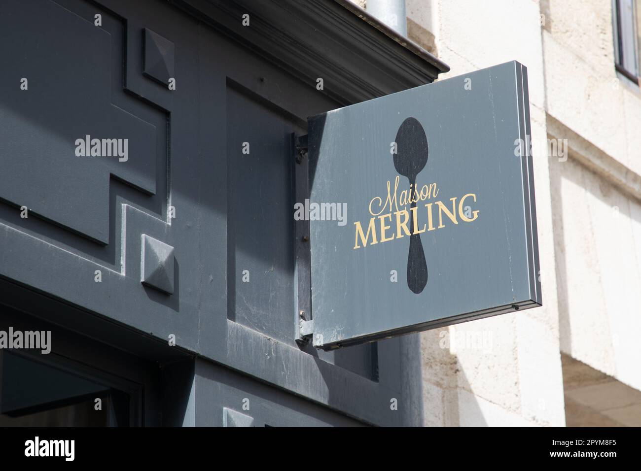 Bordeaux , Aquitaine France - 05 02 2023 : Maison Merling cafés logo ...