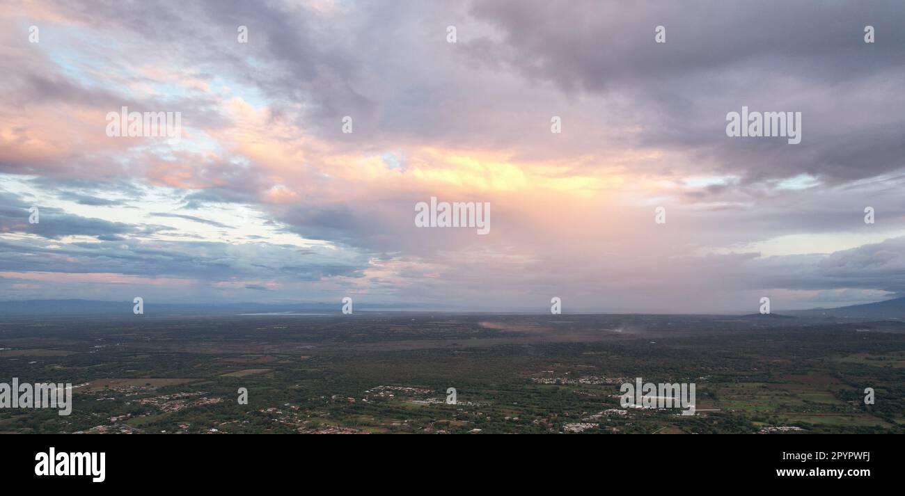 Paysage de paysage orange Banque de photographies et d’images à haute ...