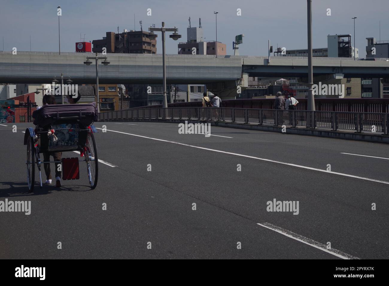 Pousse pousse japon Banque de photographies et d’images à haute ...