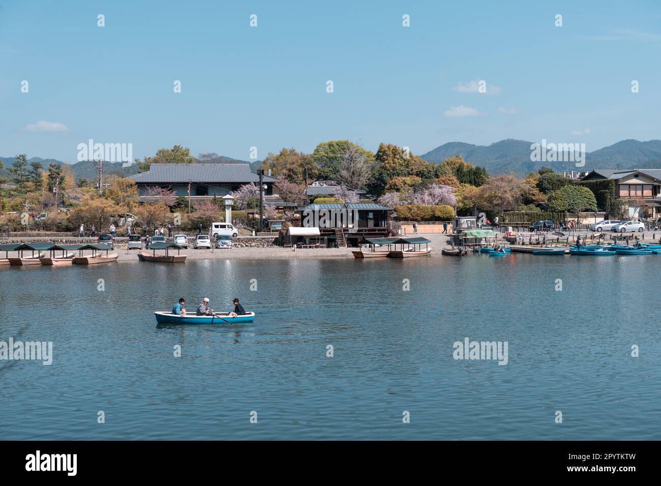 Temps de printemps kyoto Banque de photographies et d’images à haute résolution - Alamy