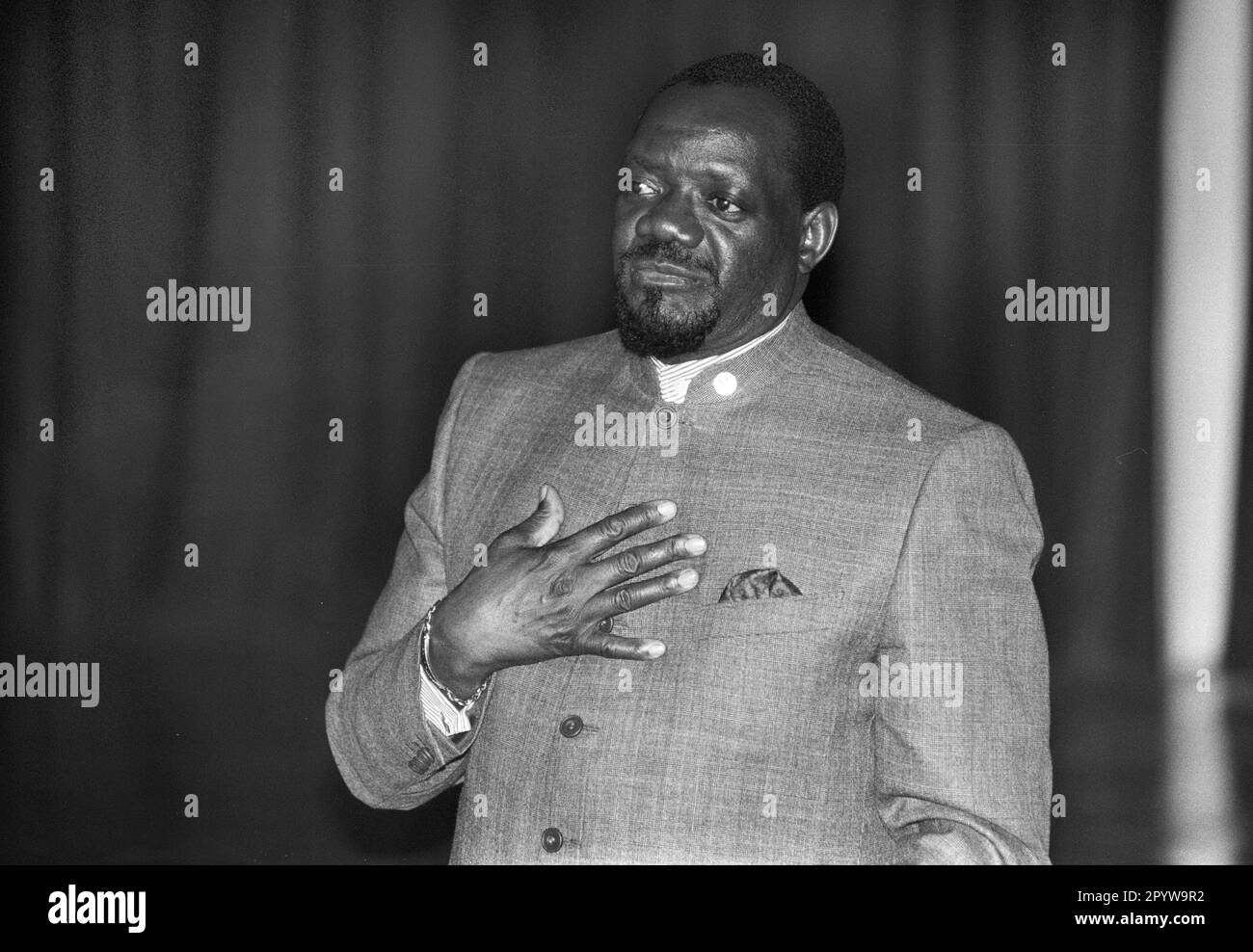 Suisse, Genève, 03.05.1991. Archive: 27-16-26 visite du Président de l ...