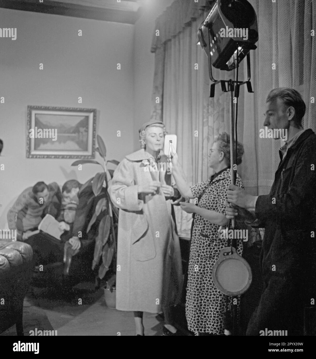 'L'image montre le tournage du film ''Eva im Frack'' de Paul Verhoeven ...