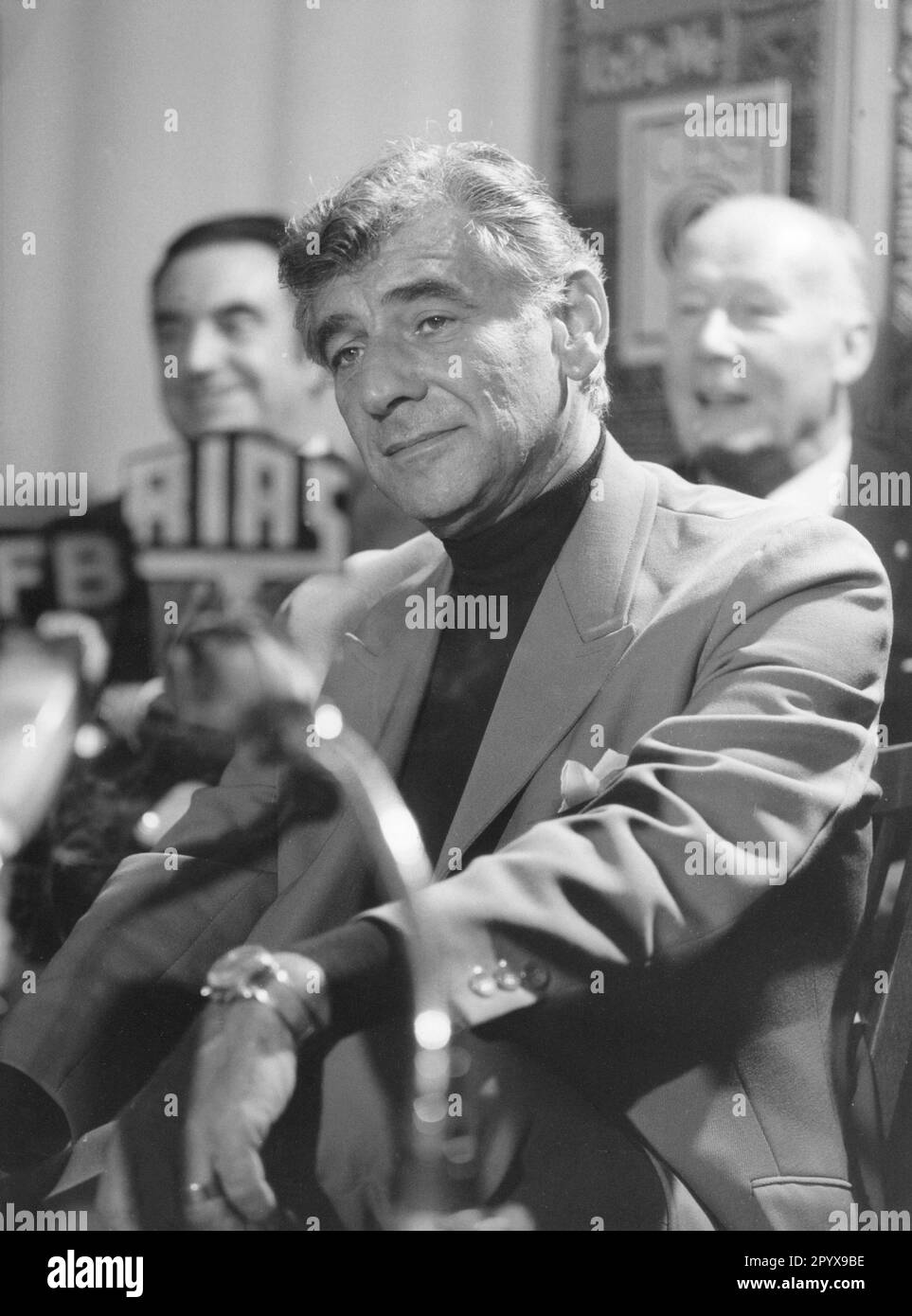 Leonard bernstein portrait Banque de photographies et d’images à haute ...