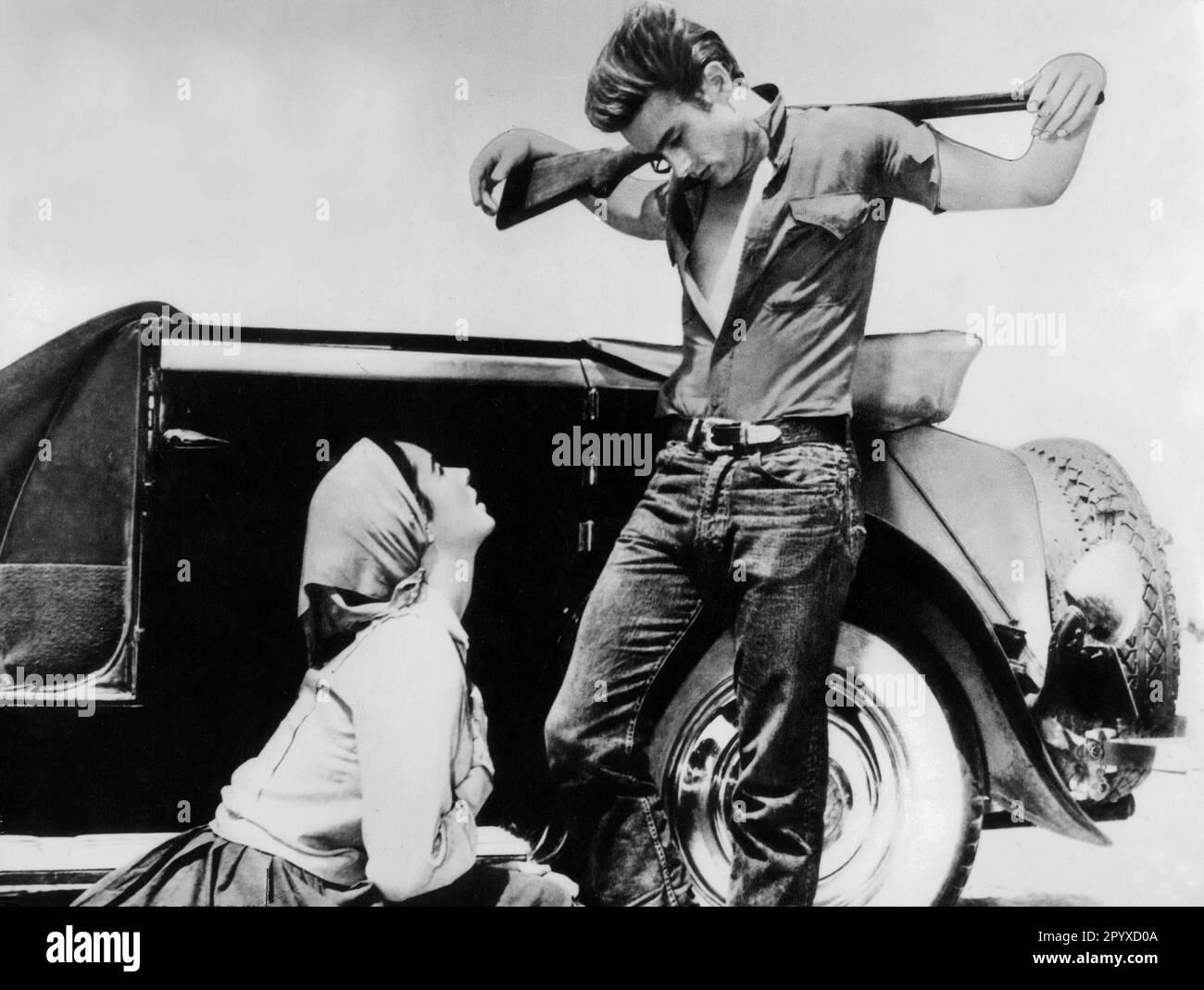 James dean and elizabeth taylor Banque de photographies et d’images à ...