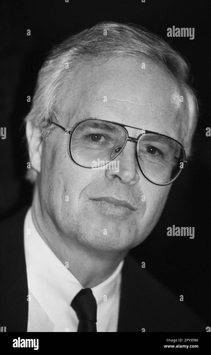 Allemagne, Bonn, 28.02.1991 Archive-No.: 24-53-25 inauguration du ...