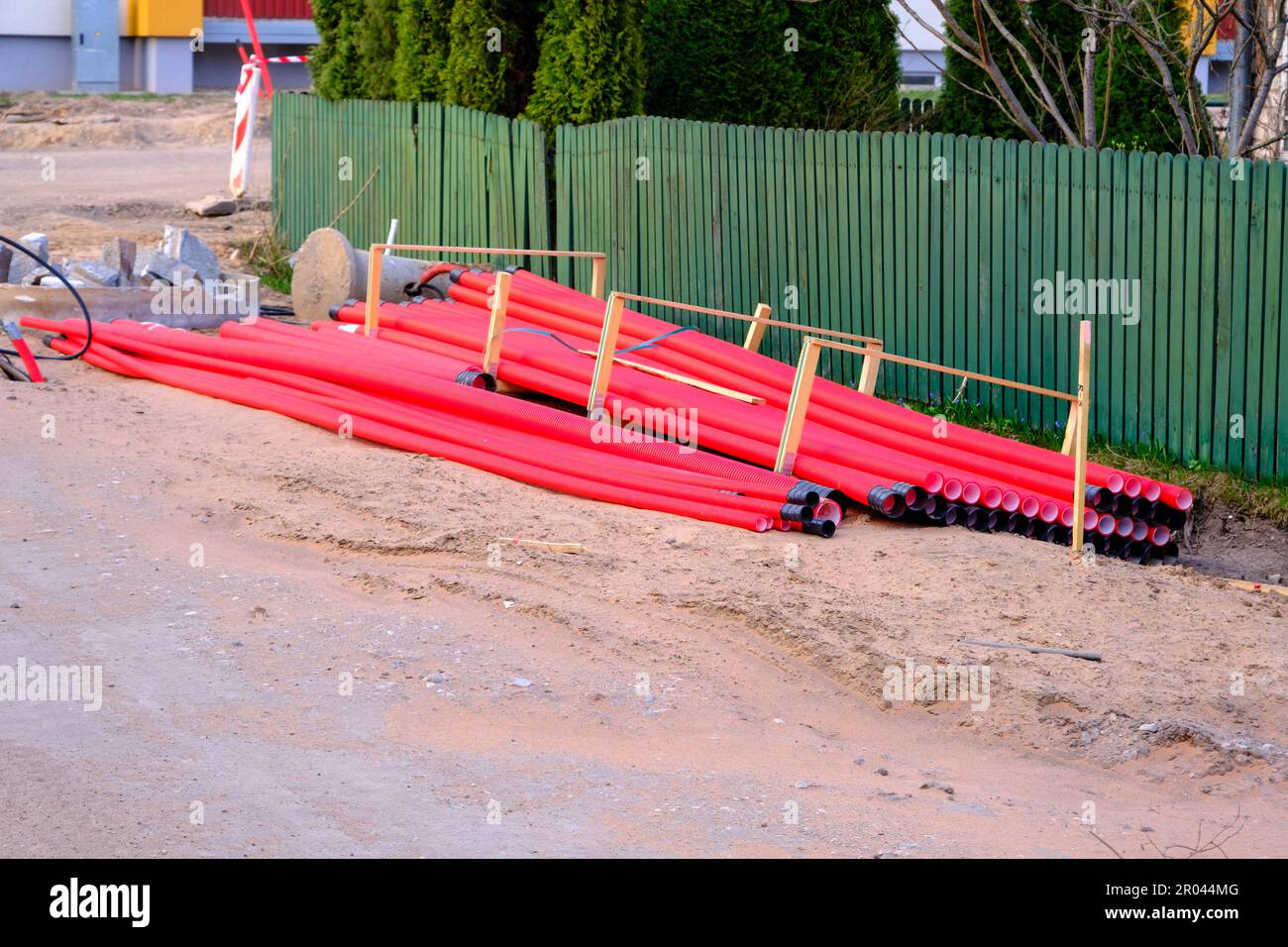 Ondulation en plastique préparée pour l'installation de réseaux ...