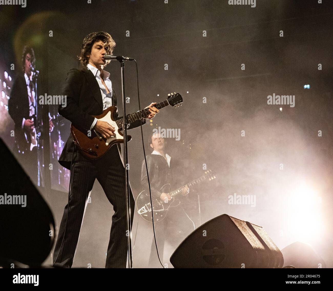 AMSTERDAM – le chanteur et guitariste Alex Turner du groupe rock Arctic ...