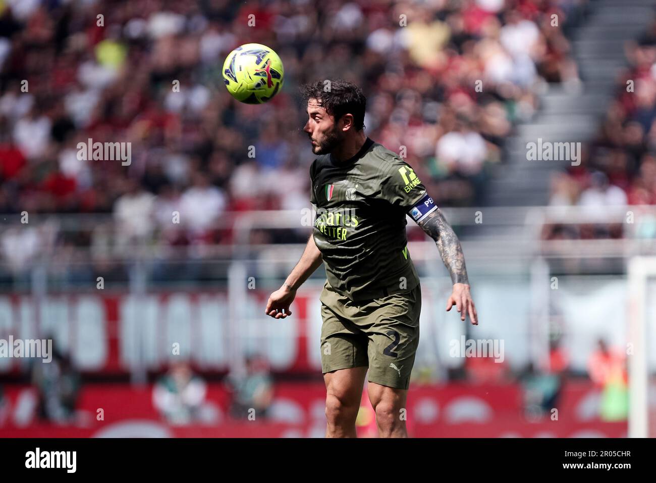 Milan, Italie, 6 mai 2023. Davide Calabria (2 Milan) en action pendant ...