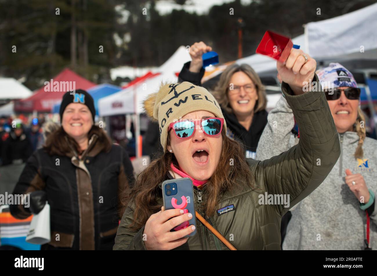 2023 ski East. Parents, amis, entraîneurs d'équipe, écoles secondaires ...