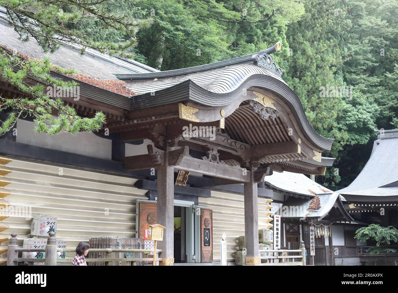 Suwa taisha shrine Banque de photographies et d’images à haute ...