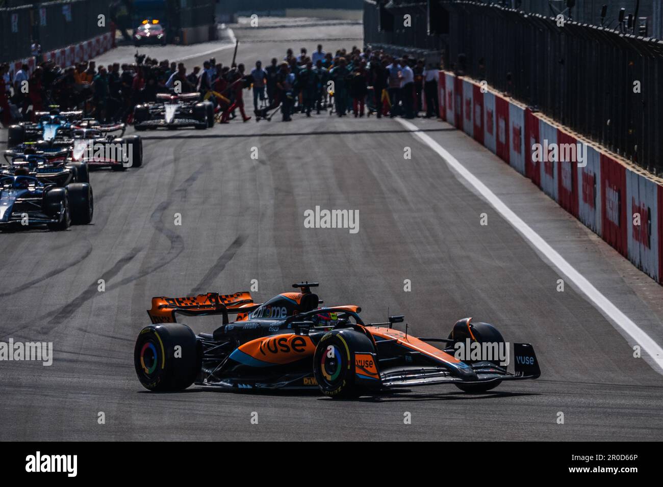 BAKOU, AZERBAÏDJAN, circuit de la ville de bakou, 30 avril 2023 : #81, Oscar PIASTRI, McLaren F1 ...