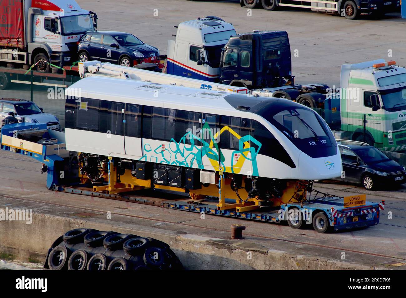 Alstom innovia 300 Banque de photographies et d’images à haute ...