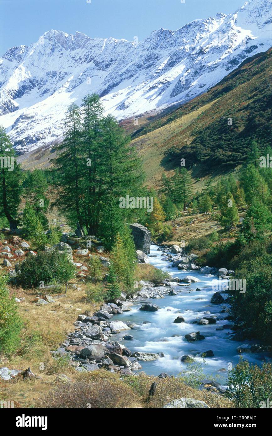 Lonza river Banque de photographies et d’images à haute résolution - Alamy