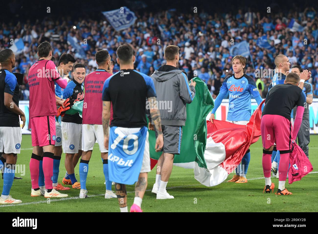 Naples, Italie. 7 mai 2023. Les joueurs de Napoli célèbrent leur titre ...