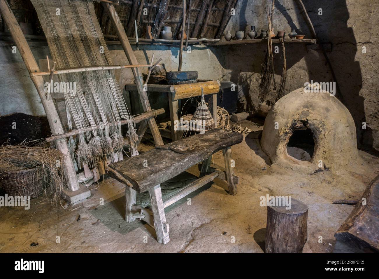 Maison gauloise intérieur Banque de photographies et d’images à haute ...