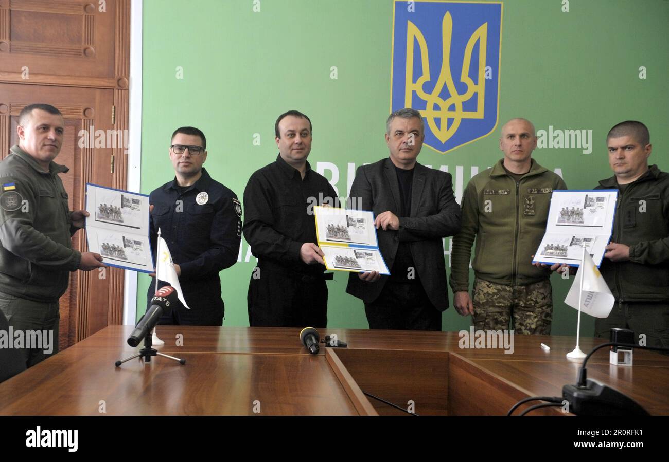 VINNYTSIA, UKRAINE - 09 MAI 2023 - Commandant de l'unité militaire 3008 ...