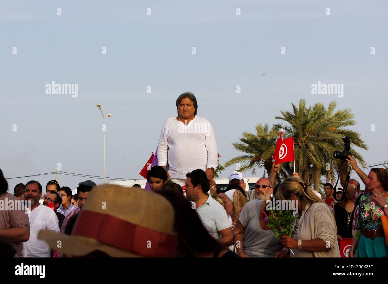 6 mai 2015: Djerba, Tunisie. 09 mai 2023. Les Juifs et les pèlerins ...