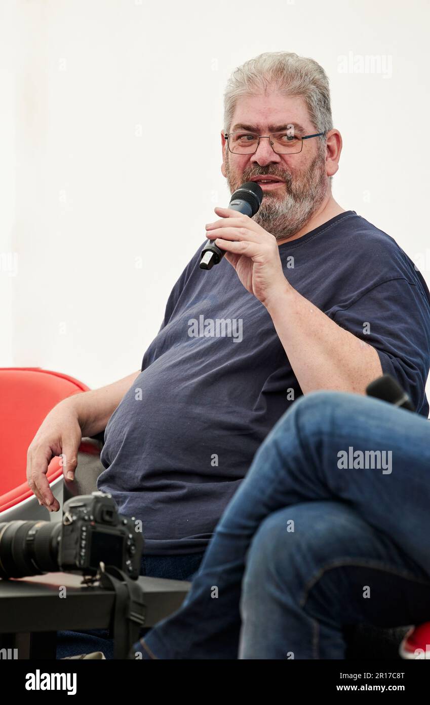 L'auteur et scénariste anglais Ben Aaronovitch parle pendant le monde ...