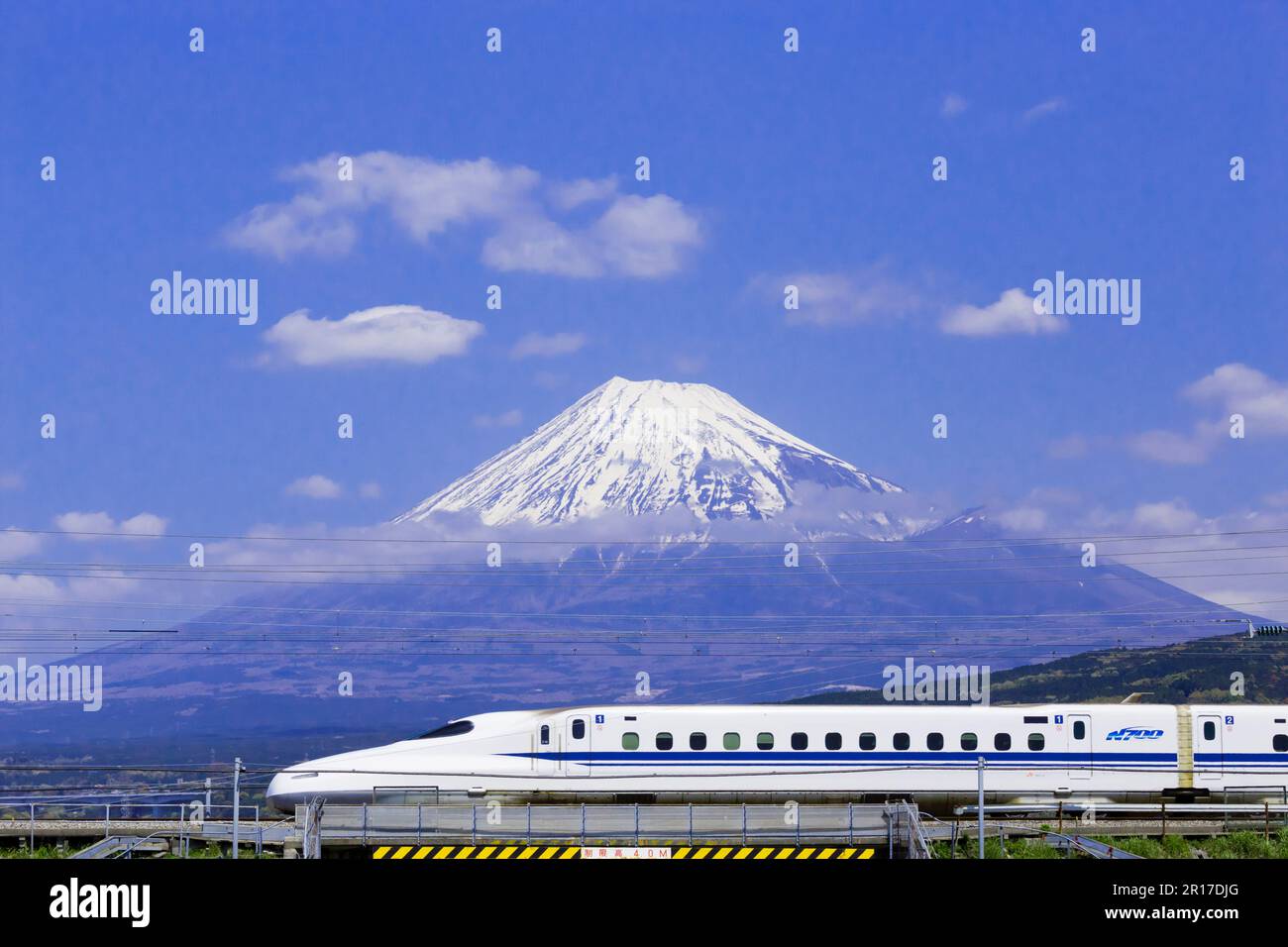 N700 shinkansen Banque de photographies et d’images à haute résolution ...