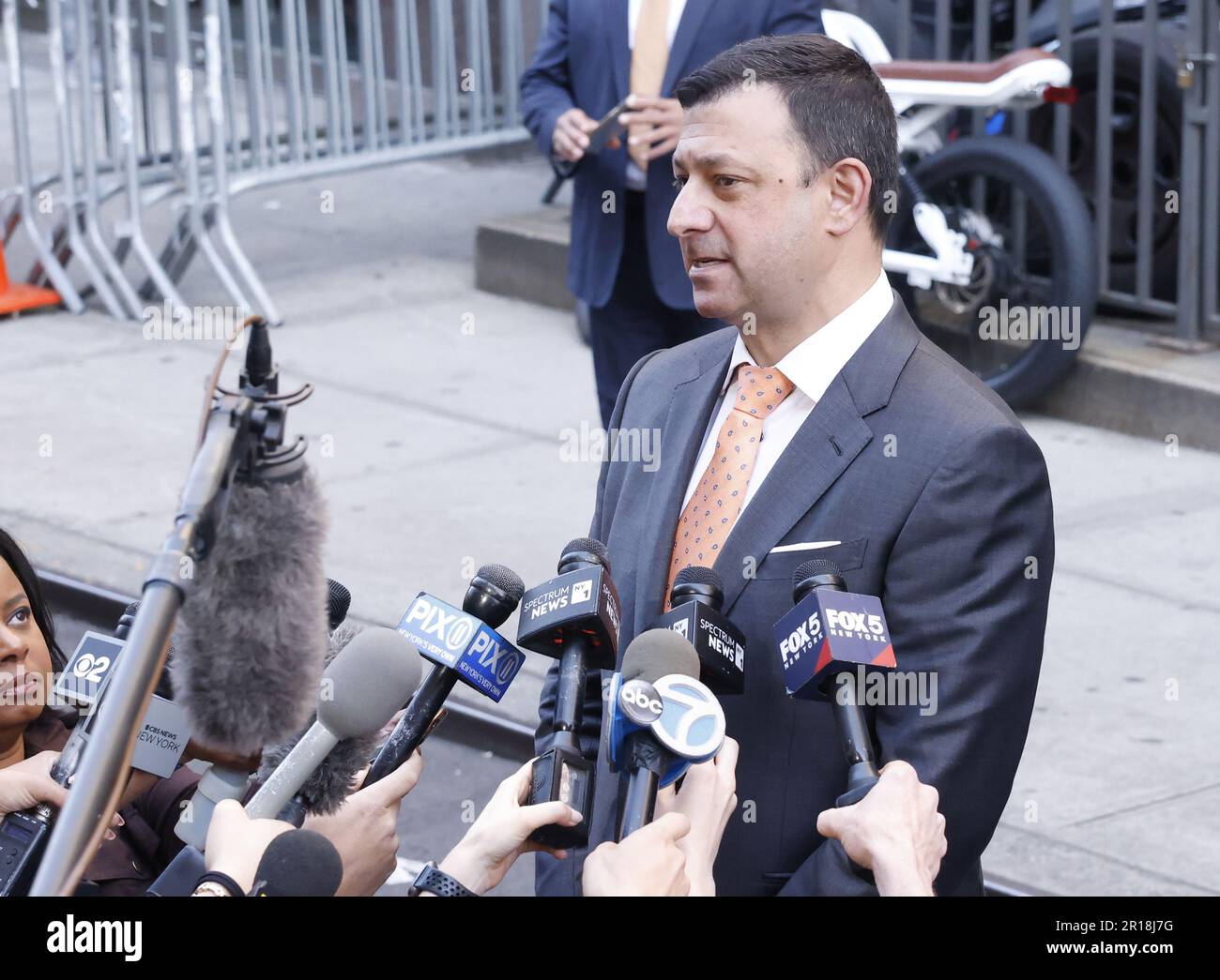 New York, États-Unis. 12th mai 2023. Le procureur de Daniel Penny ...