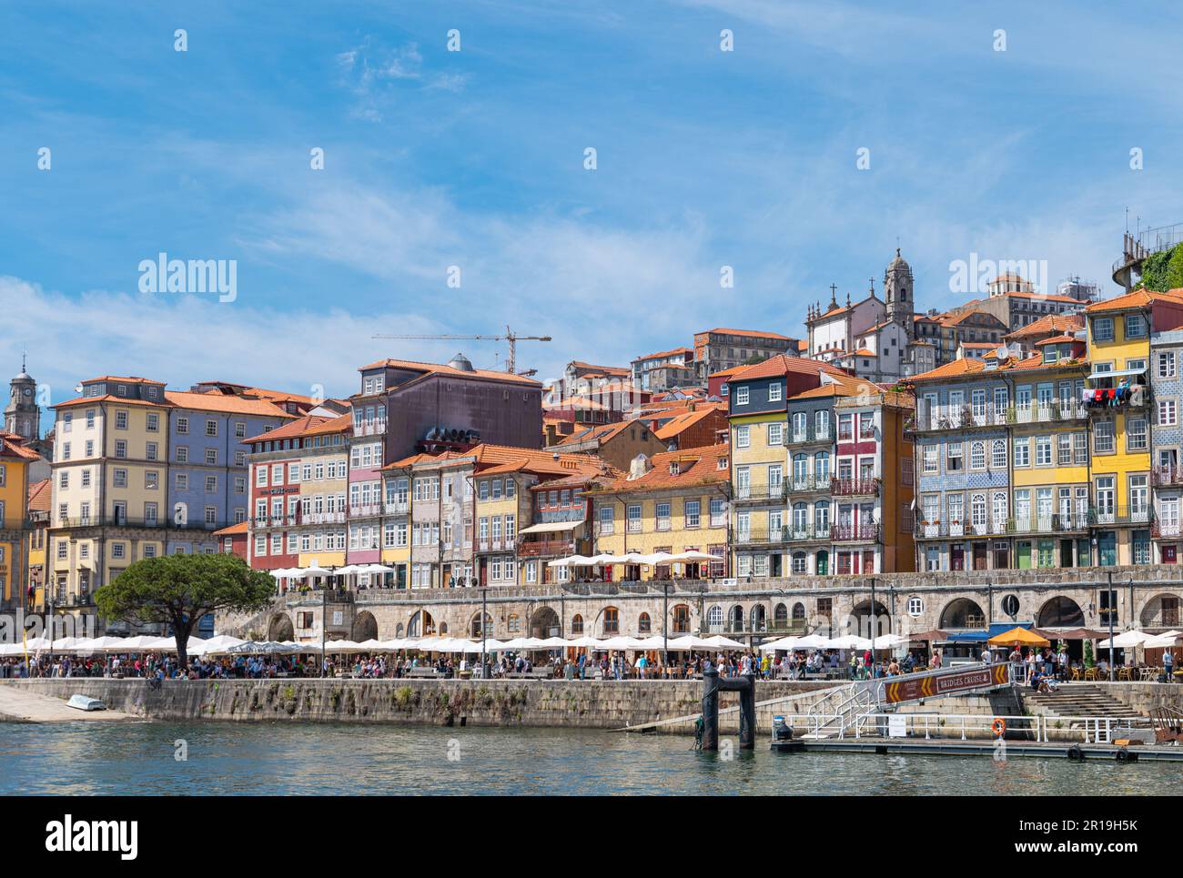 Porto, Portugal - 17 avril 2023 : les architectures du quartier de ...