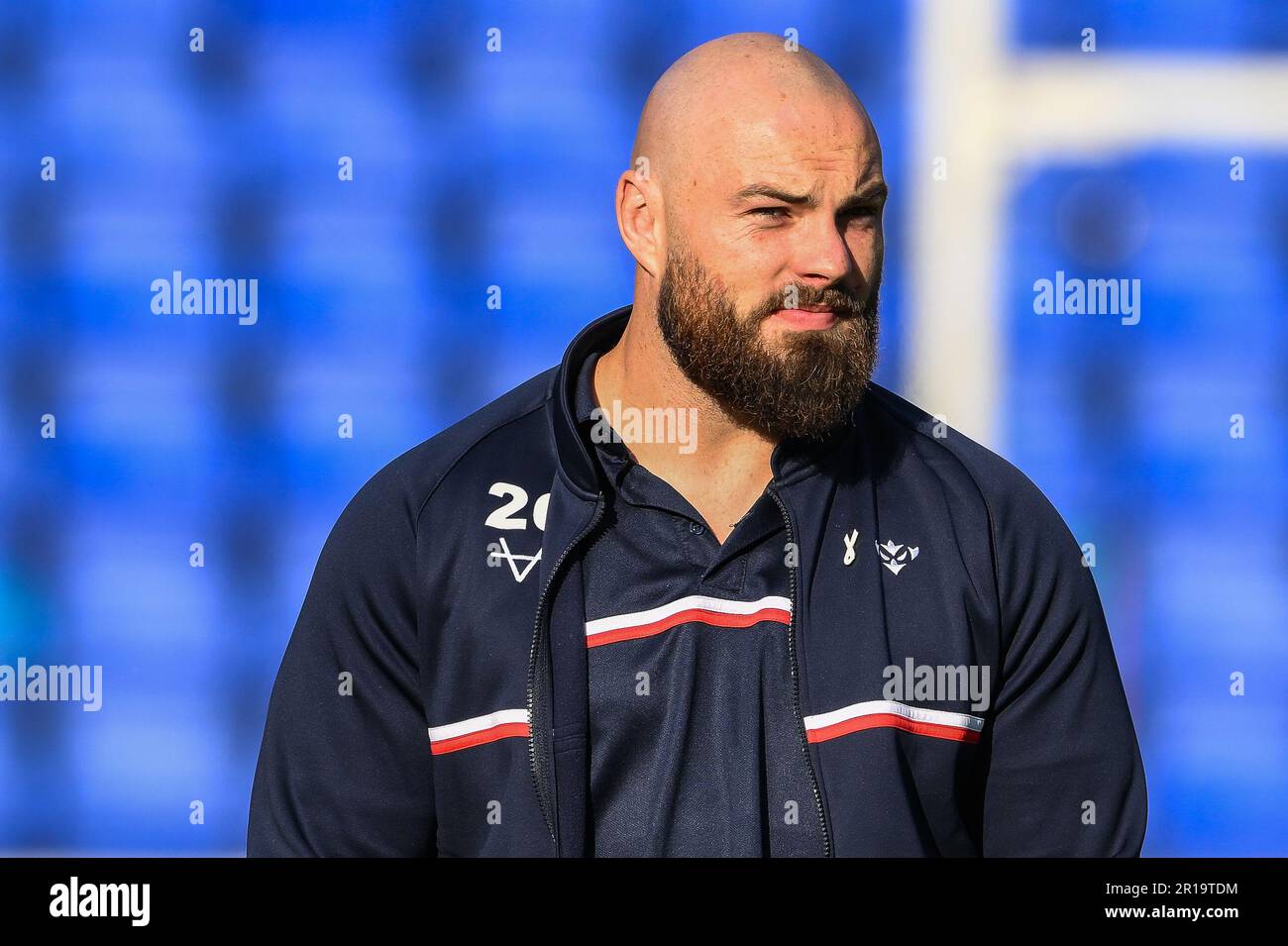 Sam Luckley #26 de Hull KR arrive en avance sur le Betfred Super League ...