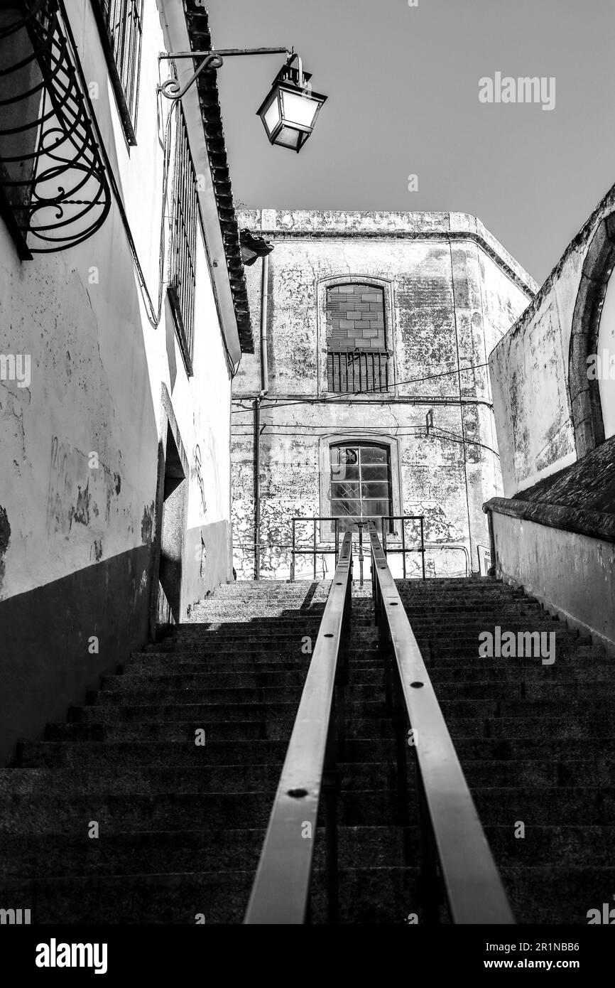 Ruelle en escalier Banque d'images noir et blanc - Alamy