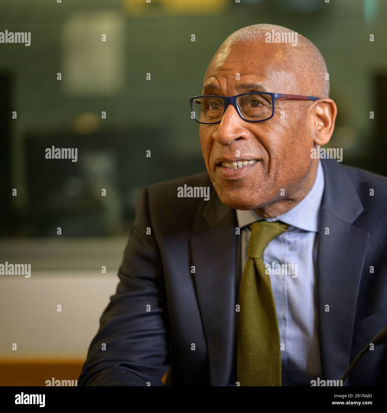 Simon lord Banque de photographies et d’images à haute résolution - Alamy