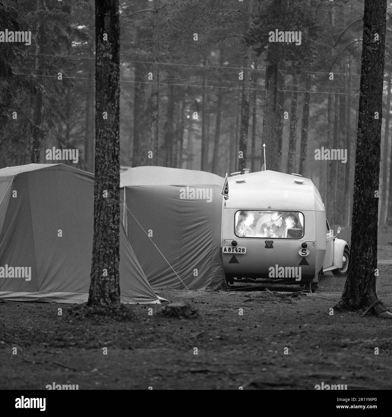 Caravan holiday 1960s Banque de photographies et d’images à haute ...