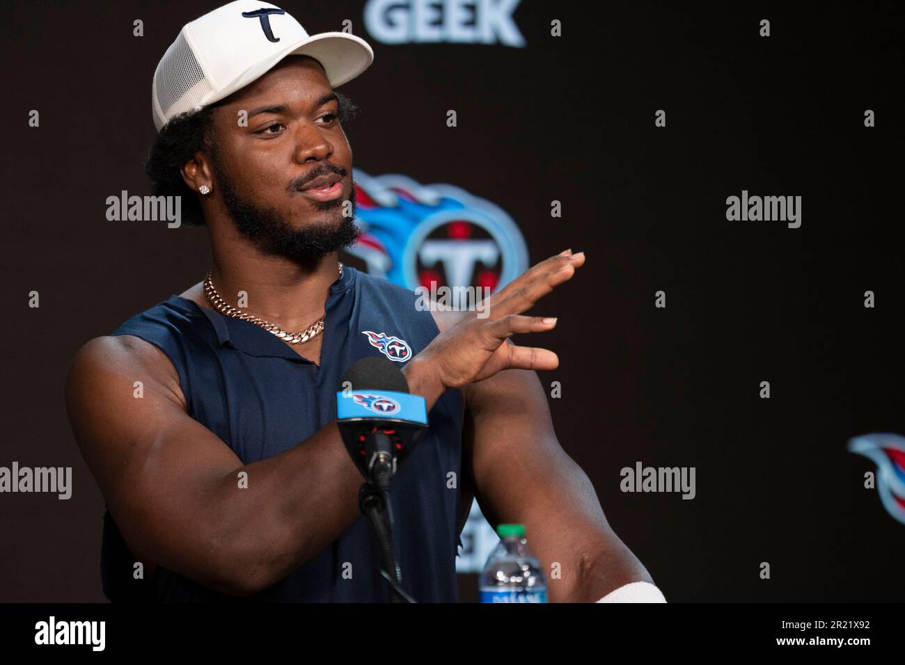 Tennessee Titans linebacker Azeez Al-Shaair responds to questions from ...