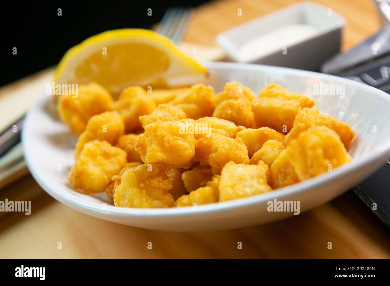 Recette tapas de calamars frits Banque de photographies et d’images à ...