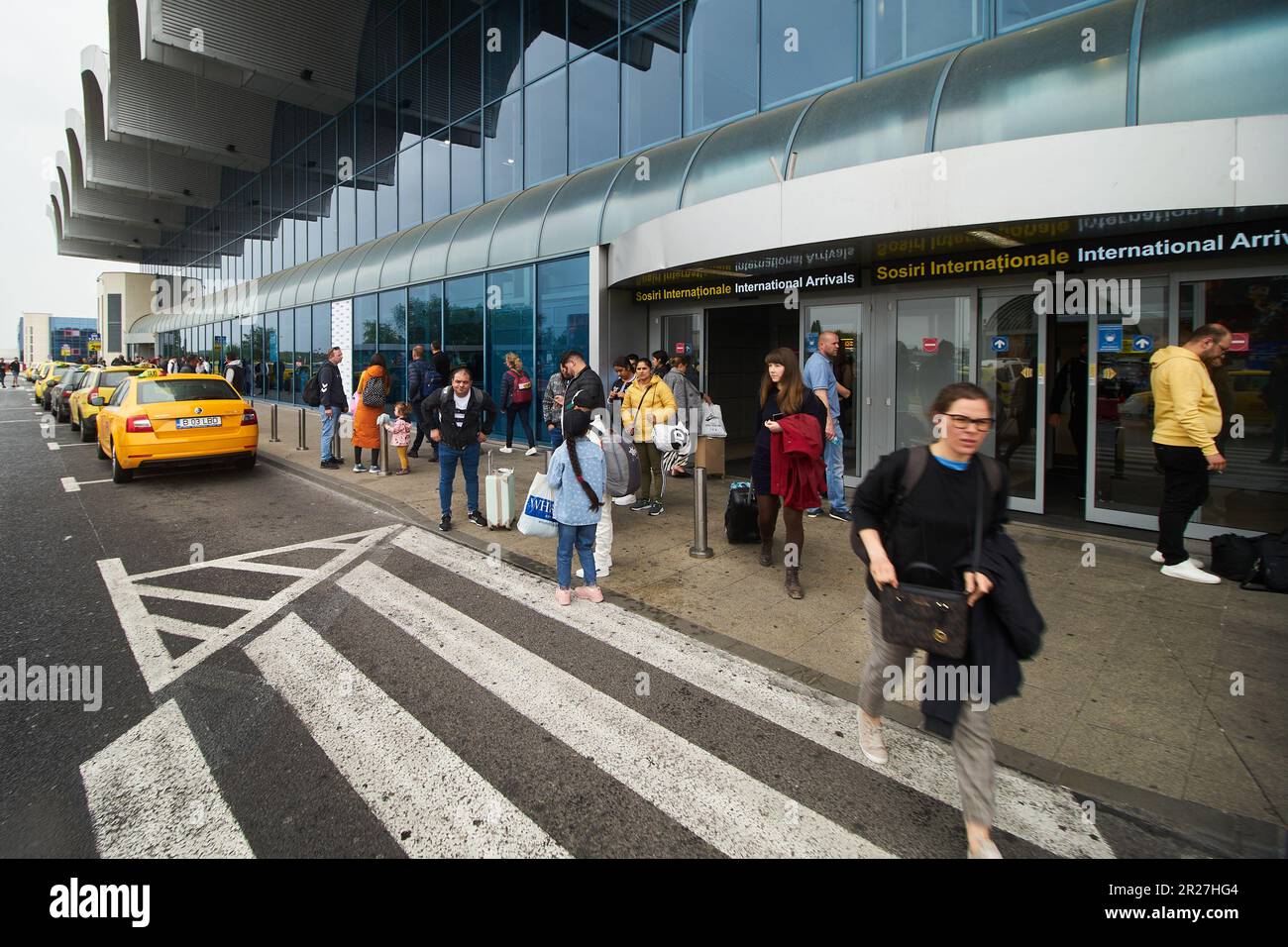 Bucharest romania international airport terminal Banque de ...