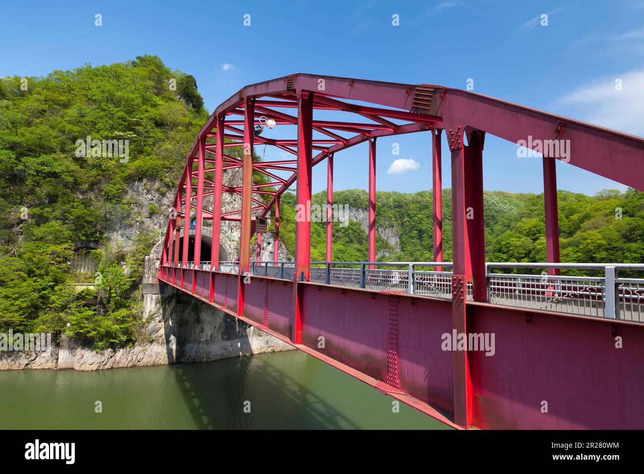 Dragon lake Banque de photographies et d’images à haute résolution - Alamy