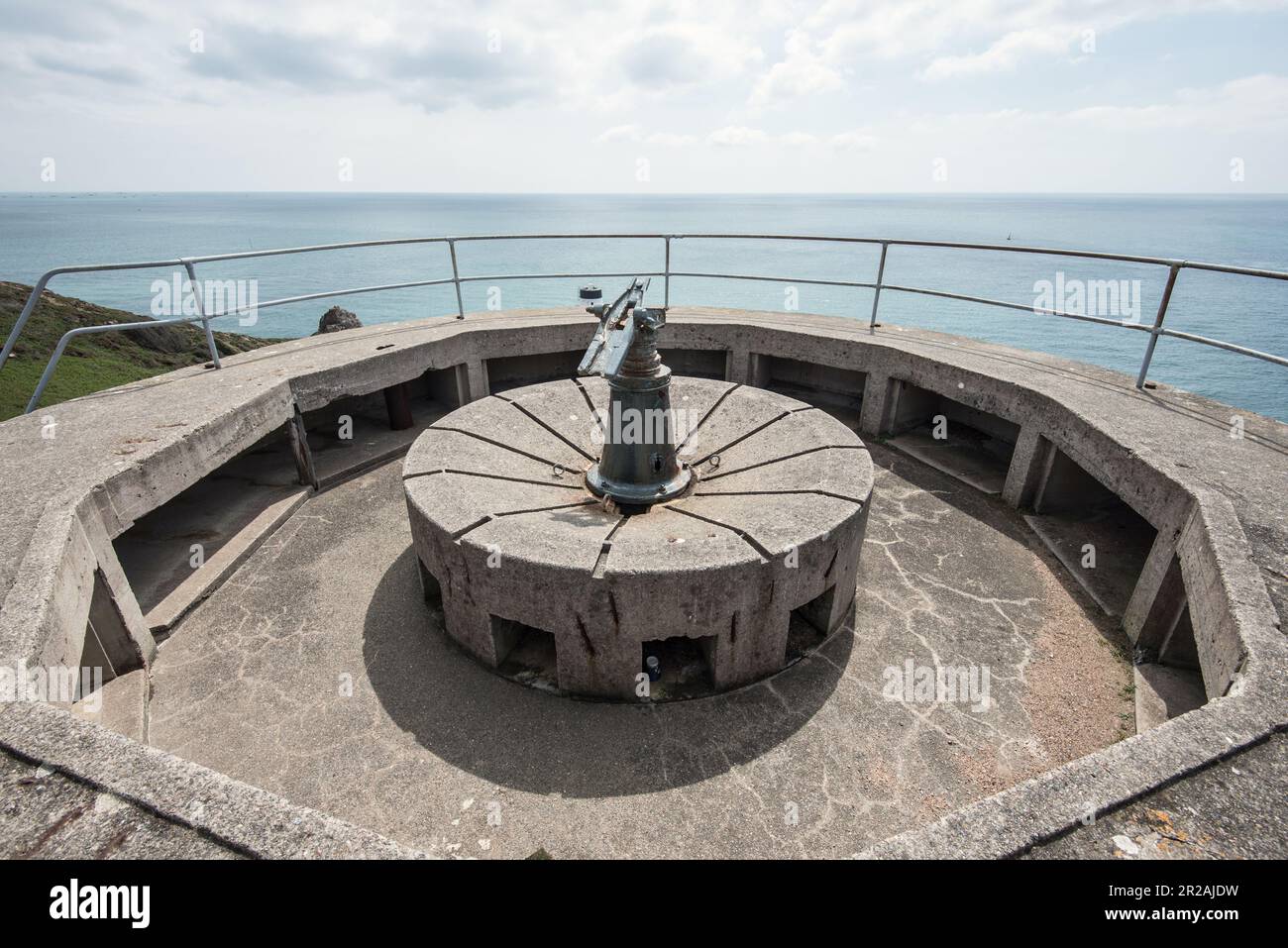 Installations militaires Banque de photographies et d’images à haute ...