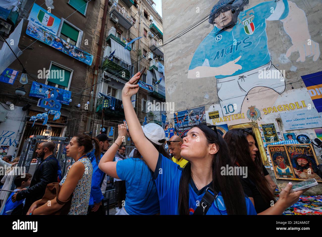 Naples, Italie - 5 mai 2023 : les supporters de l'équipe de football de ...