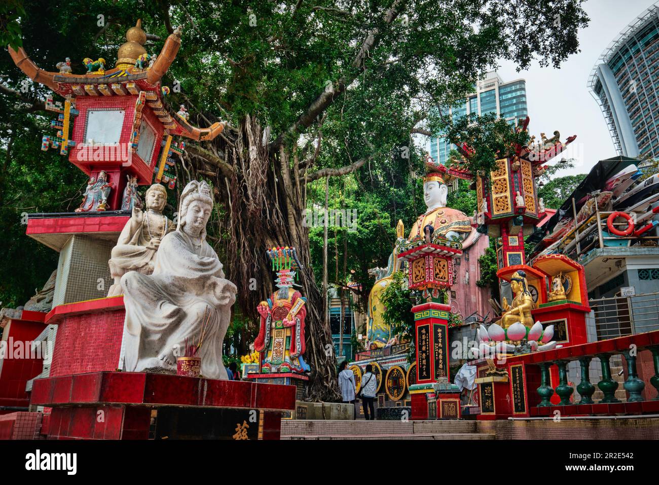 Hong Kong, Chine - 10 avril 2023 : Temple Kwan Yin dans le temple Tin ...