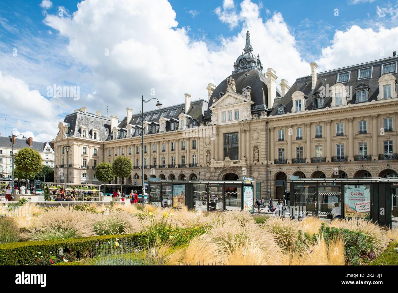 Vue historique de rennes Banque de photographies et d’images à haute ...