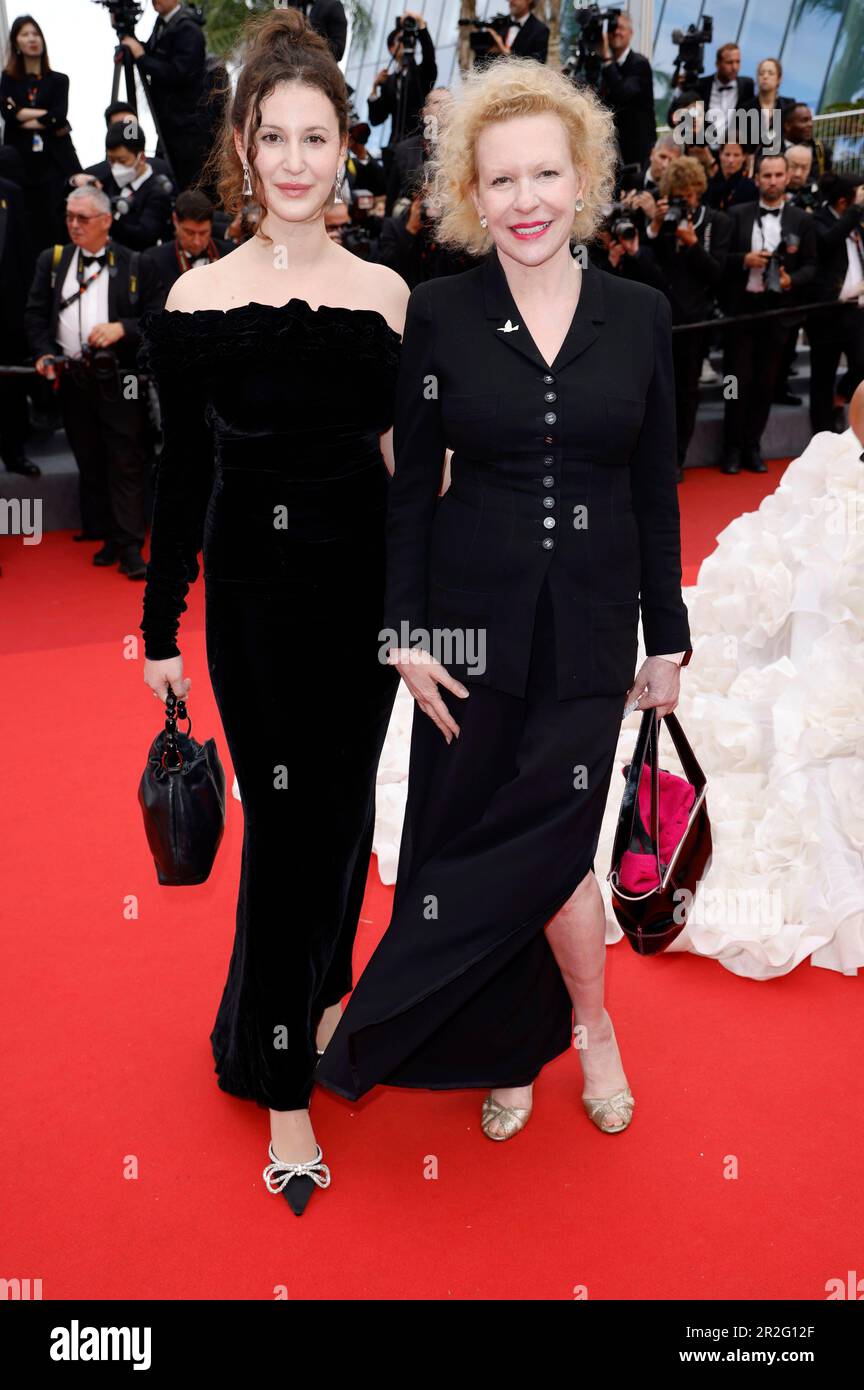 Cannes, Frankreich. 19th mai 2023. Sunnyi Melles mit Tochter Leonille ...