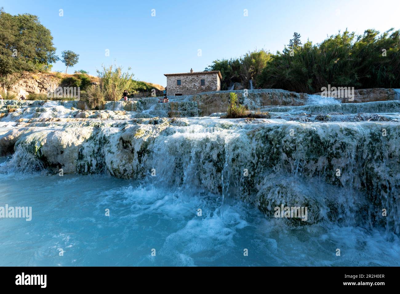 Eau thermale sulfureuse Banque de photographies et d’images à haute ...