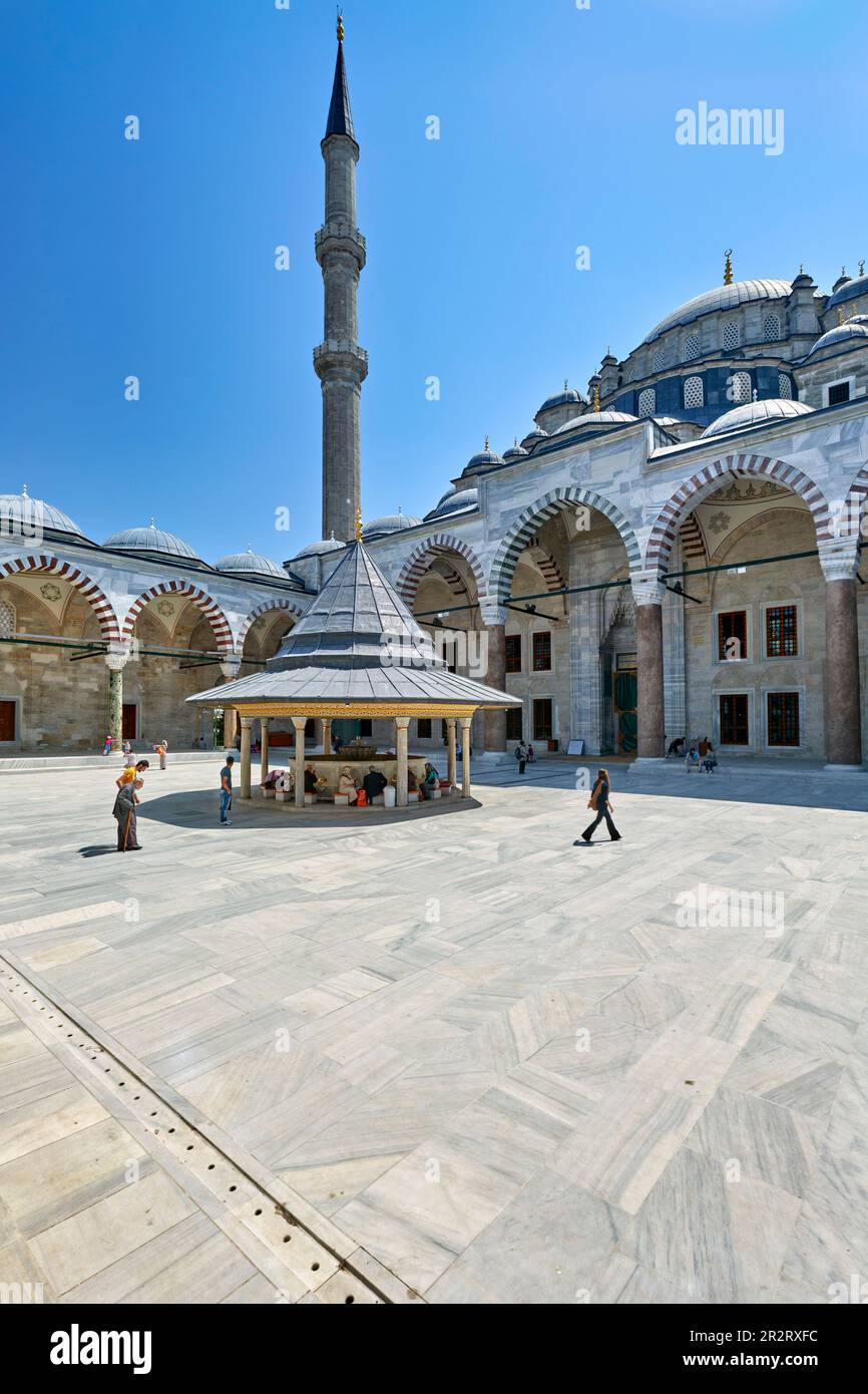 Quartier fatih d'istanbul Banque de photographies et d’images à haute ...