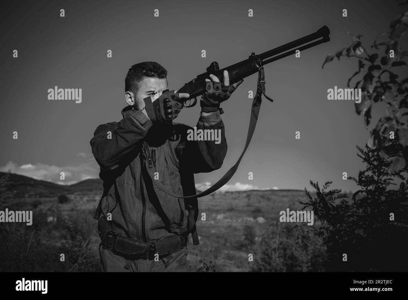 Chasseur Avec Fusil De Chasse Calibres De Fusils De Chasse Chasseur Avec Fusil Puissant Avec