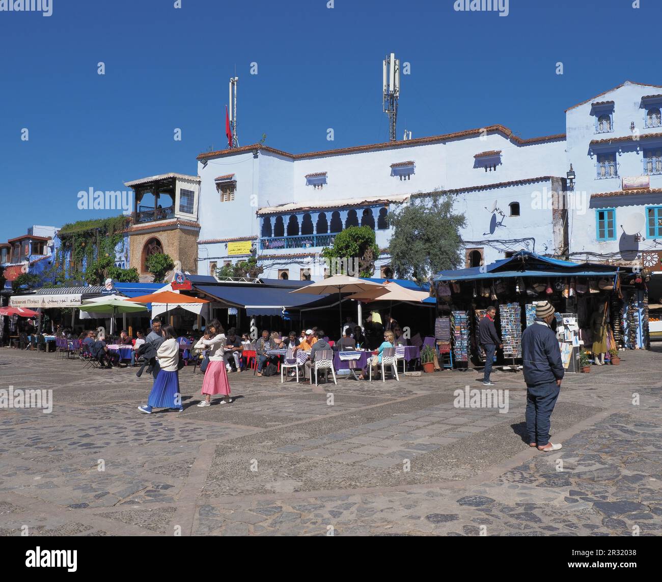 Morocco chefchaouen outa hammam square Banque de photographies et d ...